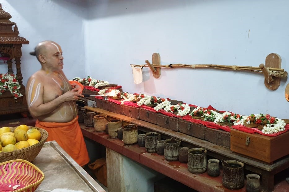 Srimad Andavan arrives at Srirangam Periashramam - Srirangam Srimad ...